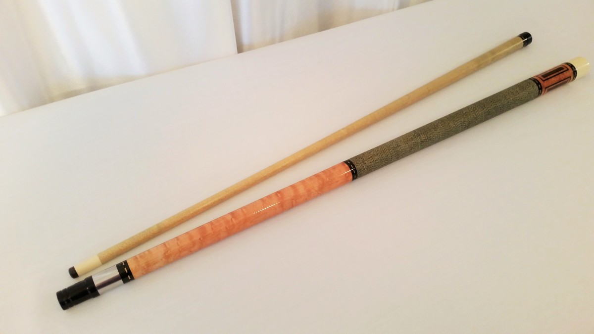 Runde Schon For Sale. A fine collectible custom billiard cue for sale.