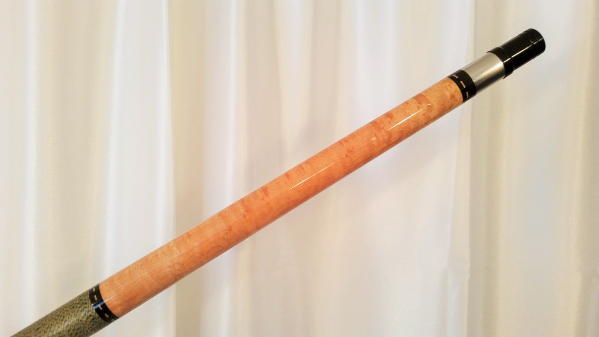 Runde Schon For Sale. A fine collectible custom billiard cue for sale.
