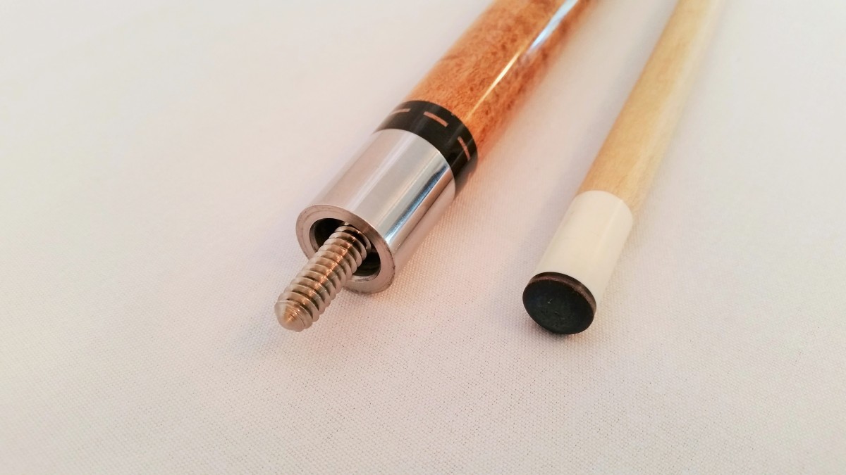 R1 Schon Pool Cue Stick For Sale. Pre 1985 Runde Stitch Ring Collars.