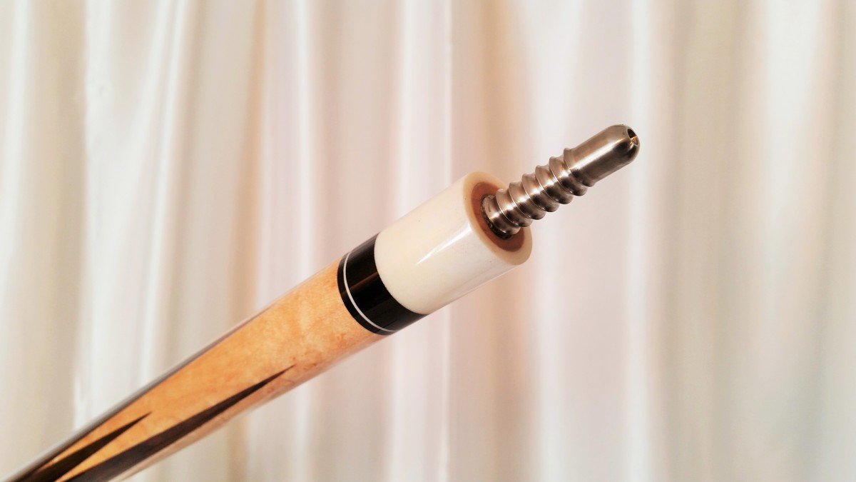 Joe Callaluca 2 shaft / 8 Point Custom Cue For Sale.