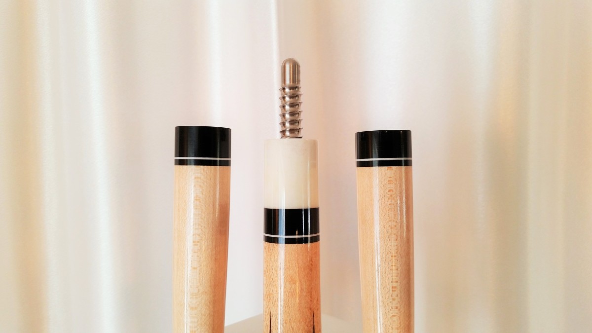 Joe Callaluca 2 shaft / 8 Point Custom Cue For Sale.
