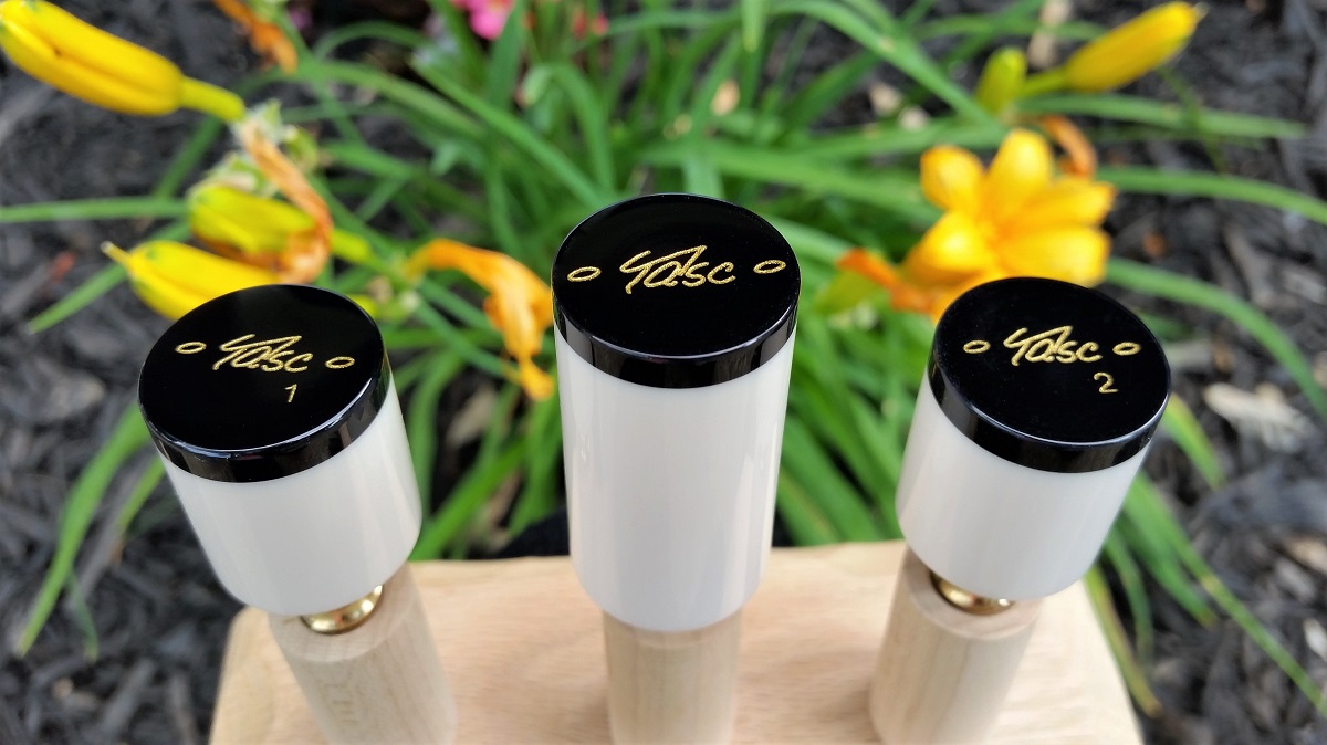 Custom Billiard Cue | Buy & Sell Collectible Pool Cue Sticks & Cases.